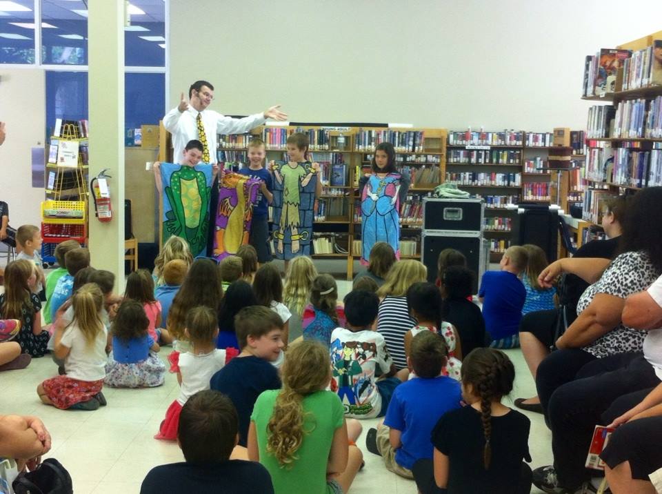 Magic Show Finishes Summer Reading Program 2014 | Wallaceburg News ...