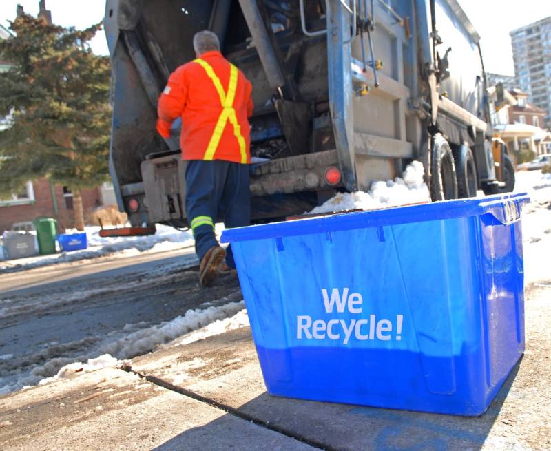 Cold weather affecting garbage/recycling efforts | Wallaceburg News ...