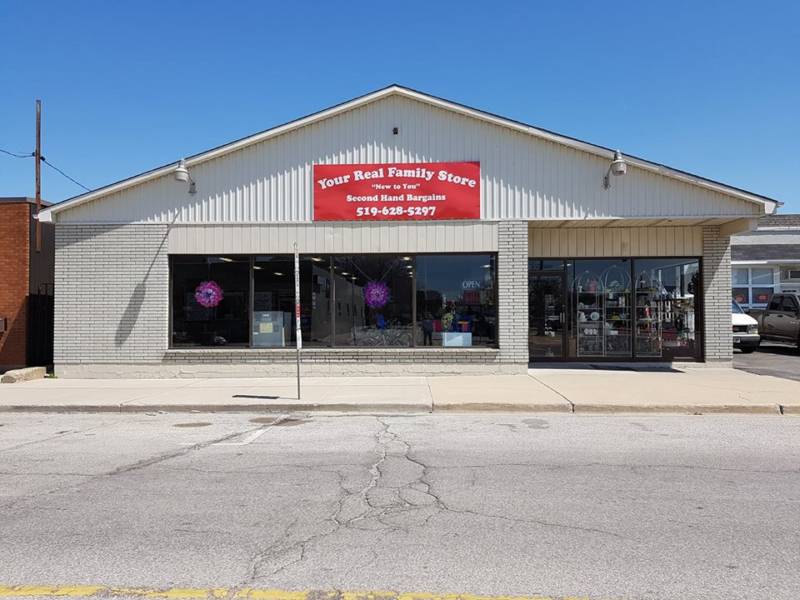 Your Real Family Store – Nelson Street Wallaceburg | Wallaceburg News ...