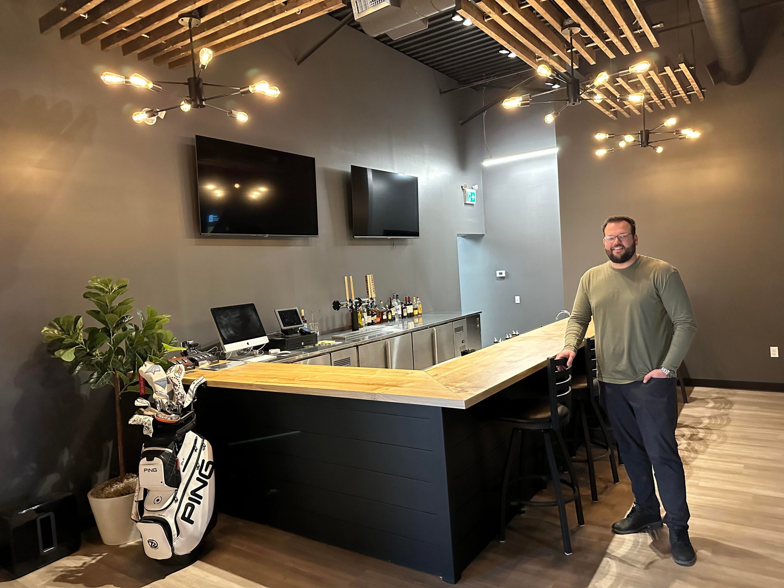 Par 72 Golf Lounge set to open in Wallaceburg | Wallaceburg News ...