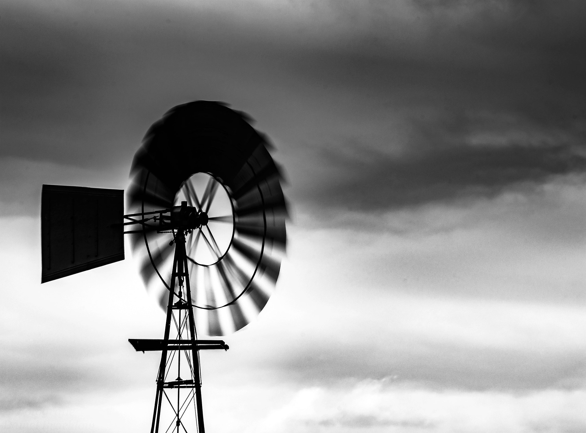 Wind warning issued in Chatham-Kent, 100 km/h wind gusts expected | Wallaceburg News | Local ...