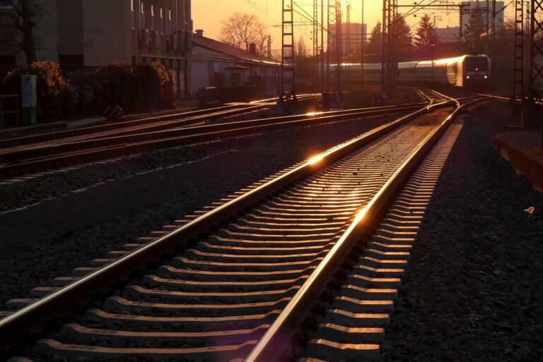 High-speed rail project announced in the Toronto-Quebec City corridor ...