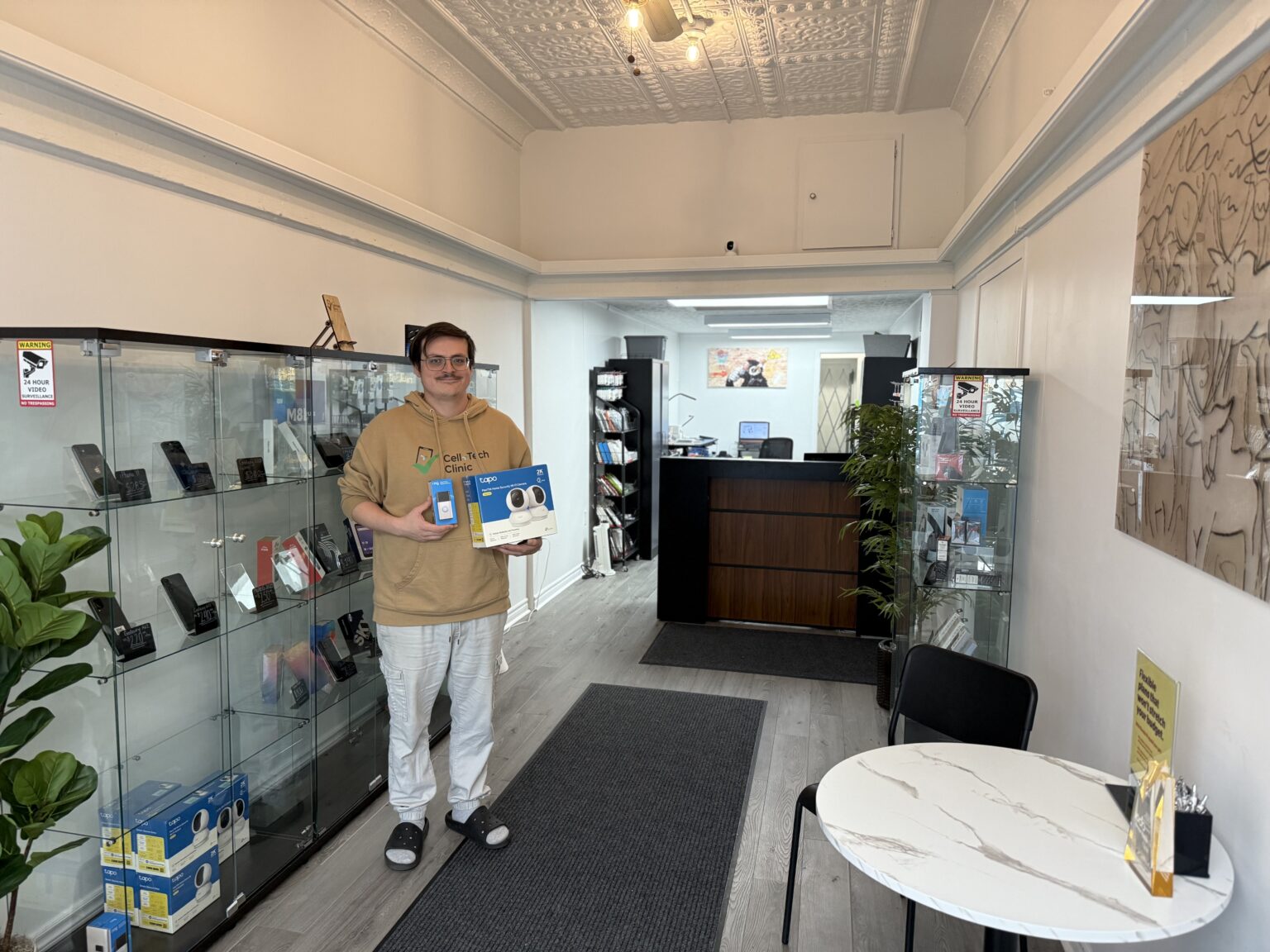 Cell + Tech Clinic relocates to 437 James Street with expanded services ...