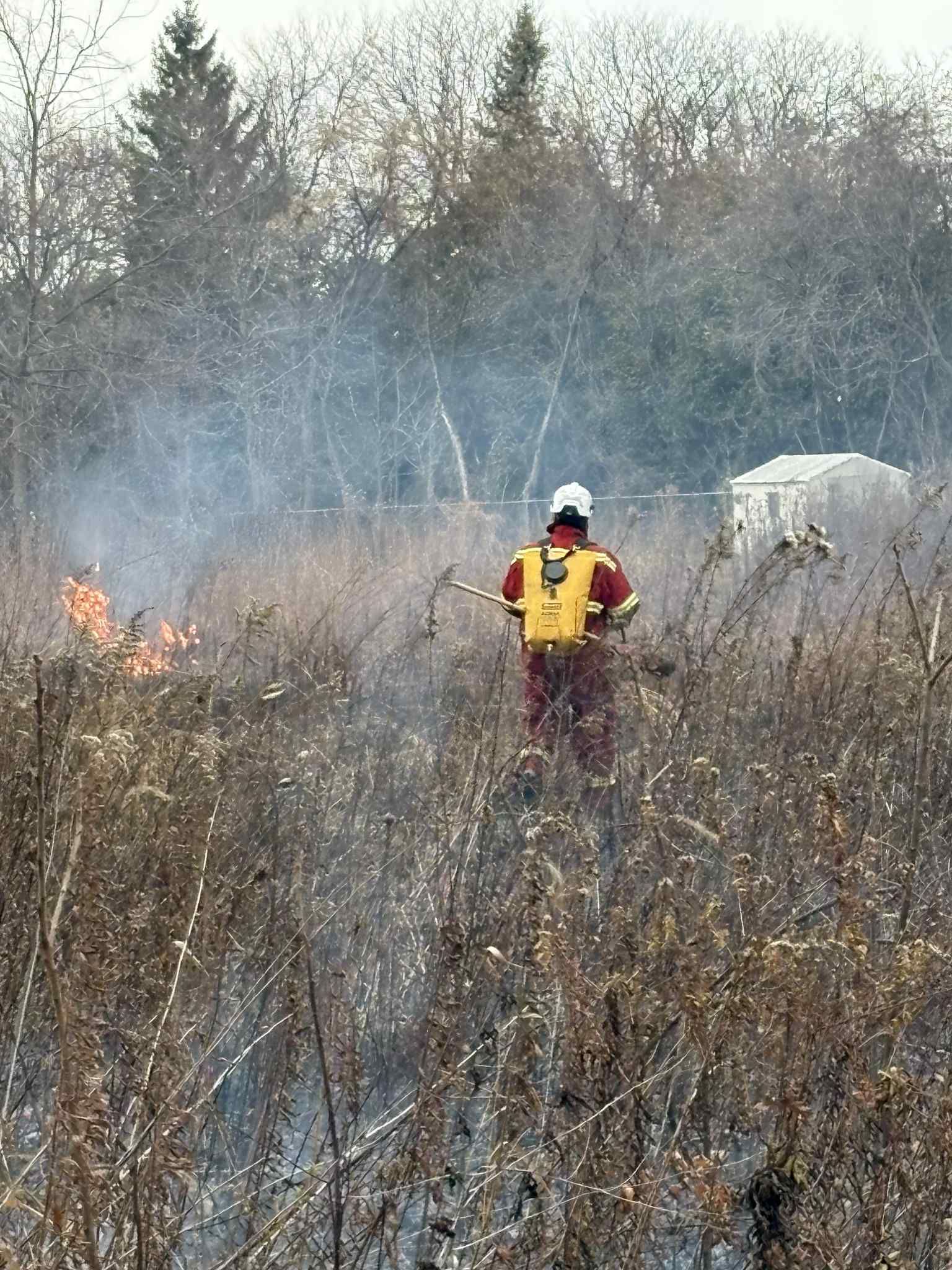 Walpole Island Fire Department contains field fire near homes ...