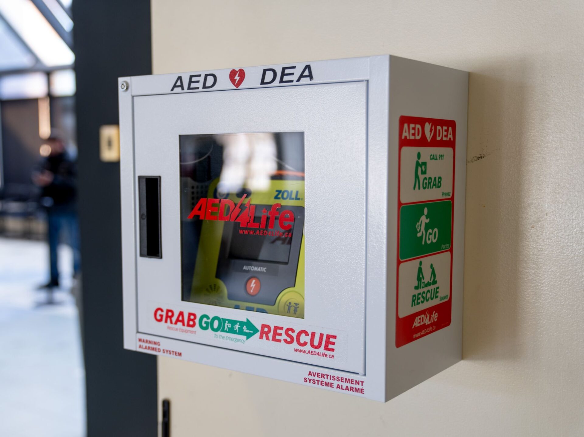 Chatham-Kent installs new AEDs at 40 municipal facilities | Wallaceburg ...